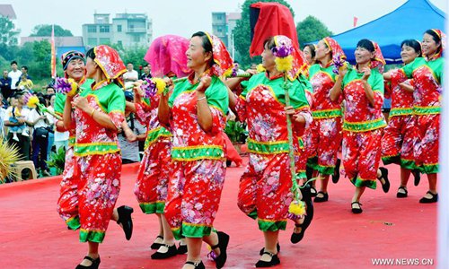 Chinese celebrate Mid-Autumn Festival - Global Times
