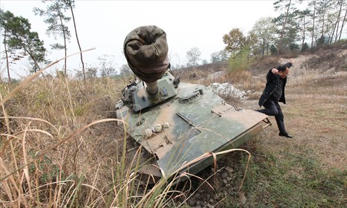 Wealthy man buys Chinese army tank for cross-country race - Global Times