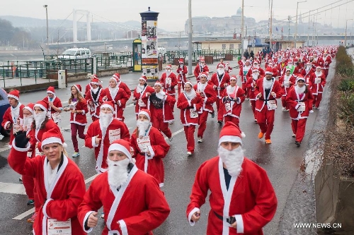 Here come the Santas - Global Times
