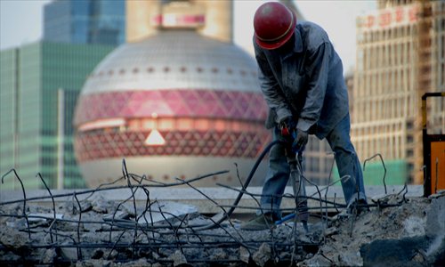 Laborers deprived of hot weather pay - Global Times