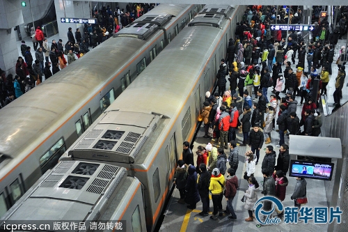 Metro morning peak in Beijing surprises westerners - Global Times