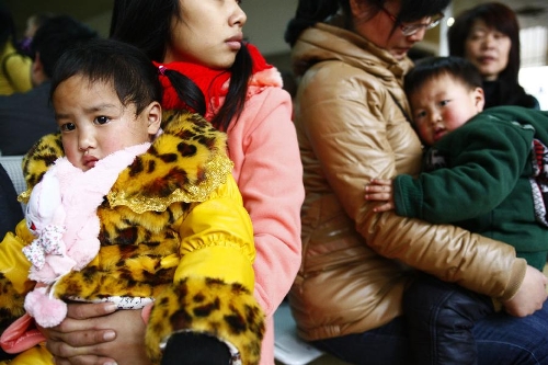Migrant workers, children return home ahead of Spring Festival travel ...