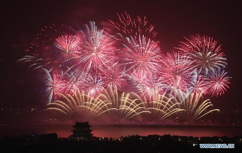 Fireworks show staged in Hunan, C China - Global Times
