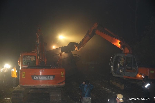 Freight train derailed by landslide in Loudi, China's Hunan - Global Times