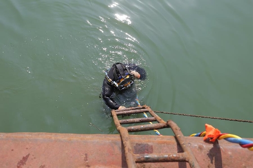 Number of missing persons in bridge pier collapse rises to 11 in China ...