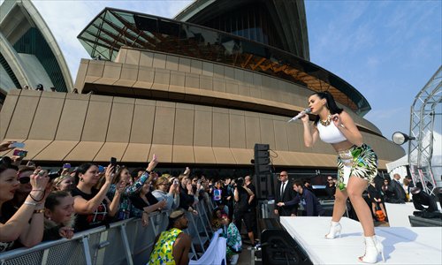 Perry up, sales down - Global Times