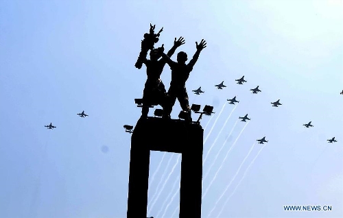 Air Force jet fighters fly over sky to mark Indonesia's Independence ...