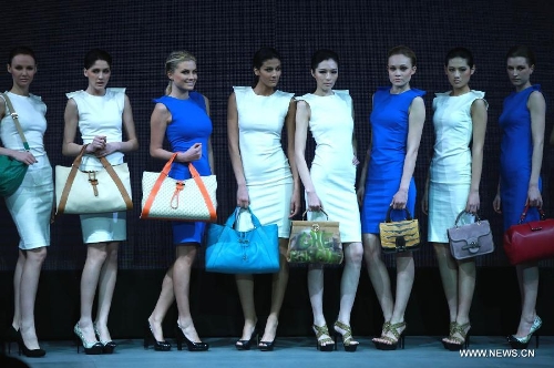 Gheradini leather handbag show - Global Times