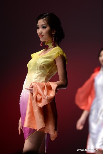 Gao Lixin's creations at Qingdao Fashion Week - Global Times