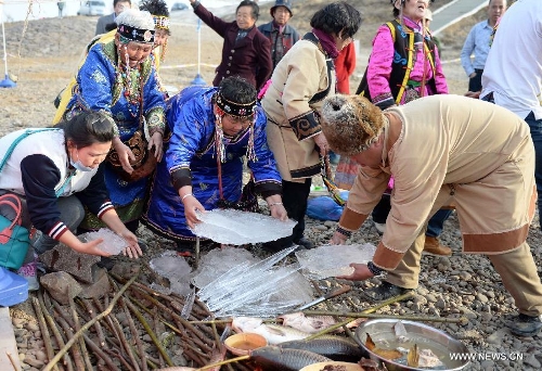 Orogen ethnic group celebrate Heilongjiang River being navigable ...