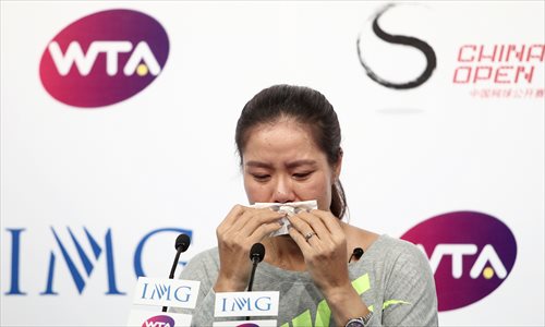 Tennis champ Li Na tearfully announces retirement, ending 15-year ...