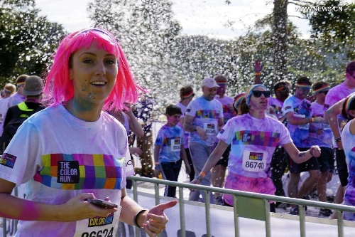 People attend happy Color Run in Sydney, Australia - Global Times