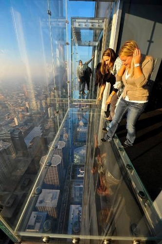 Famous glass observation decks around world - Global Times
