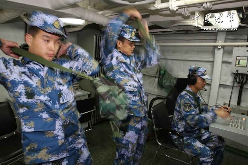 HHQ7 anti-aircraft missiles lauched in North Sea Fleet's training ...