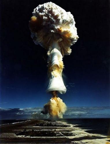 Shocking moments of mass nuclear explosion - Global Times