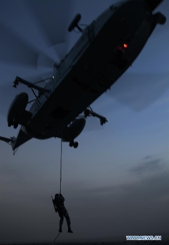 Chinese special troop soliders join night training in Gul Ad - Global Times