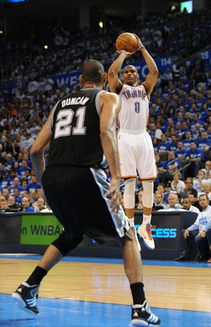 Thunder roll past Spurs to level series - Global Times