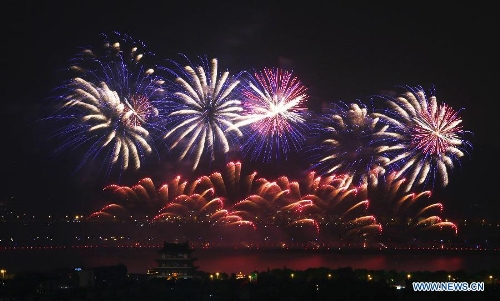 Fireworks show staged in Hunan, C China - Global Times