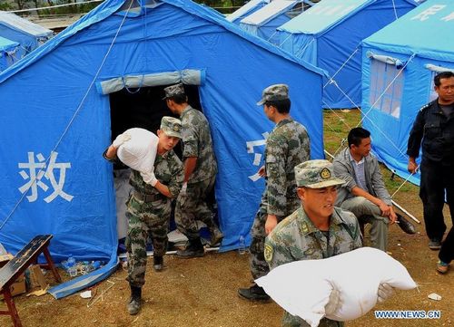Relief materials distributed in quake-hit SW China - Global Times
