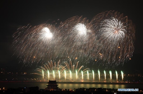 Fireworks show staged in Hunan, C China - Global Times
