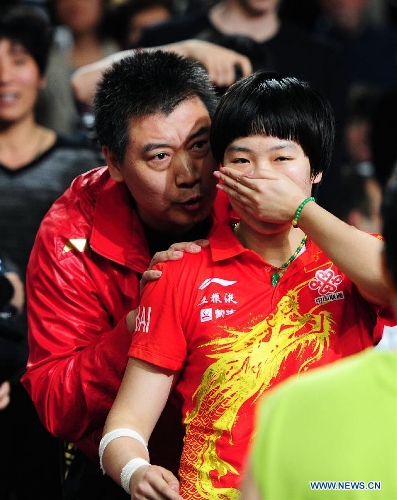 Li Xiaoxia wins women's singles champion at table tennis worlds ...