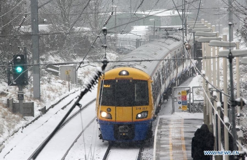 Snowfall hits London, Britain - Global Times