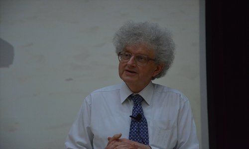 Scientist hints at bright future of ‘green’ chemistry in talk - Global ...