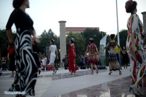 Folk art 'Dolan Muqam' performed in Maigaiti, Xinjiang - Global Times
