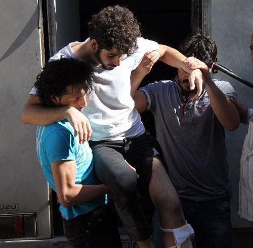 Syria release 275 detainees to show good will to peace efforts - Global ...