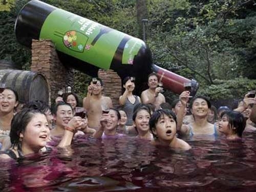 Enjoy magic hot springs in Japan - Global Times