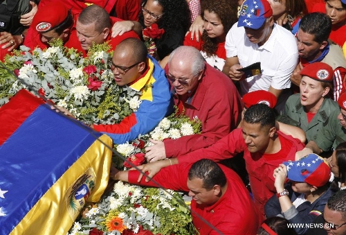 Thousands march with coffin to pay tribute to Chavez - Global Times