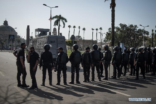 Anti-military students clash with riot police in Egypt's Cairo - Global ...