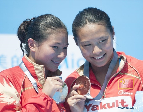 China's He Zi wins women's 1m springboard at World Championships ...