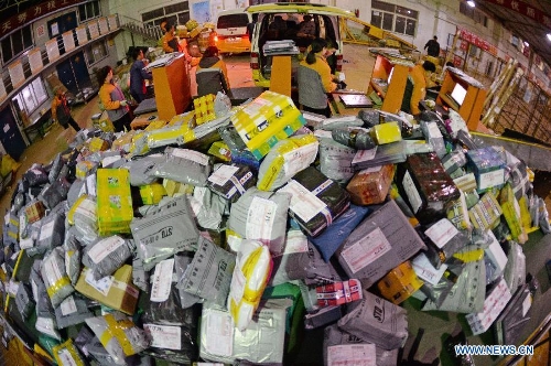 Express delivery bursts in Singles' Day - Global Times