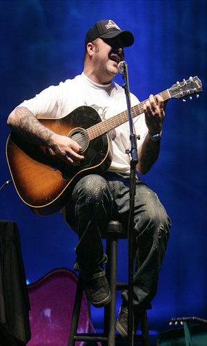 Staind lead singer finds second home - Global Times