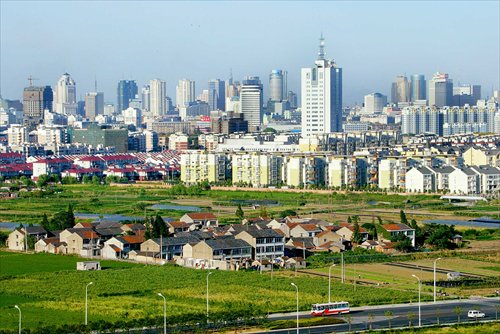 Caught between home and hometown - Global Times