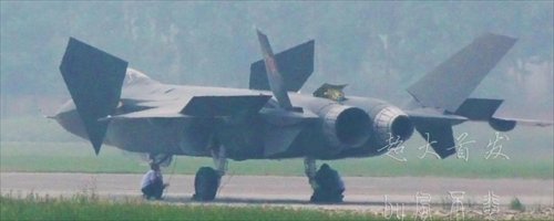 The latest J-20 stealth fighter is unveiled - Global Times