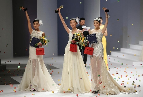 Contestants present in 8th China Super Model Final Contest - Global Times