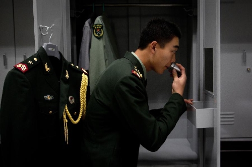 China's Honor Guard participates in Mexico independence parade - Global ...