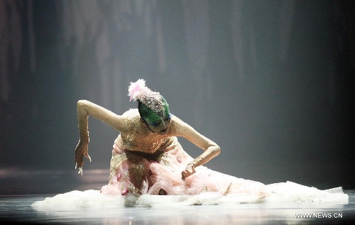 Yang Liping performs in her final dance drama 'The Peacock' - Global Times