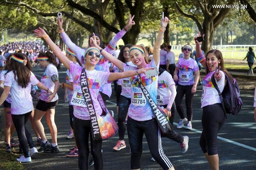 People attend happy Color Run in Sydney, Australia - Global Times