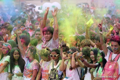 Color Race attracts youths in Cambodia - Global Times