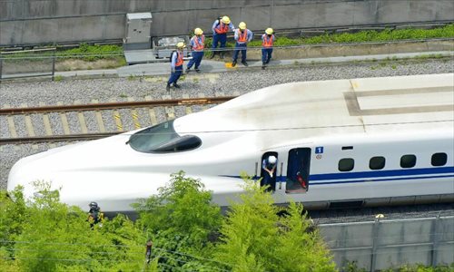 2 dead, 20 injured after self-immolation on shinkansen bullet train ...