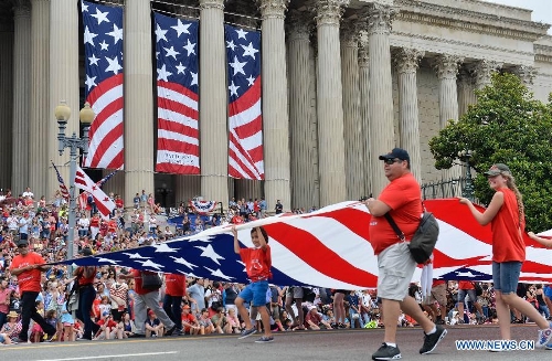 People take part in Independence Day parade in Washington - Global Times
