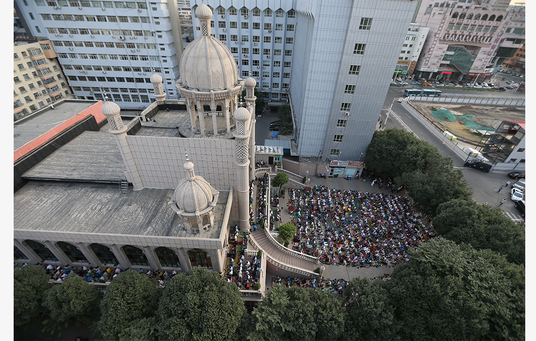 Urumqi's Muslims celebrate Lesser Bairam - Global Times