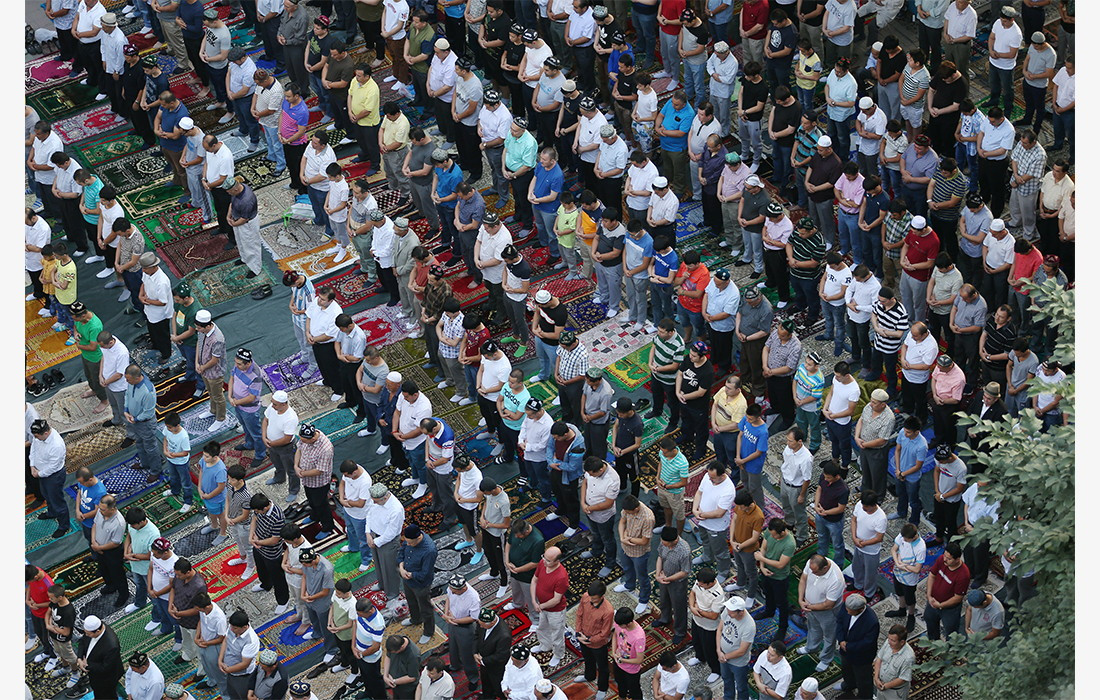 Urumqi's Muslims celebrate Lesser Bairam - Global Times