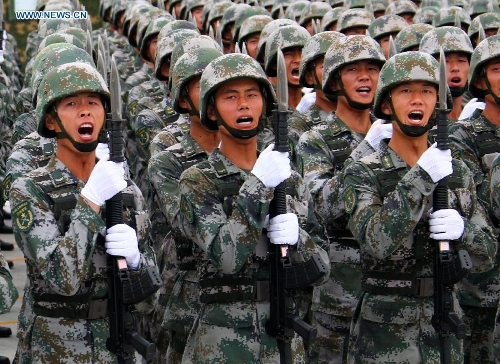 Chinese soldiers participate in training for V-Day parade - Global Times
