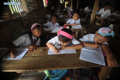 Temporary elementary school built in Indonesia - Global Times