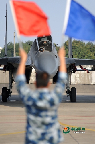 Fighters engage in confrontation training exercise - Global Times