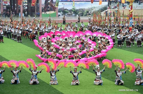 Lusheng horse fighting festival kicks off in S China - Global Times